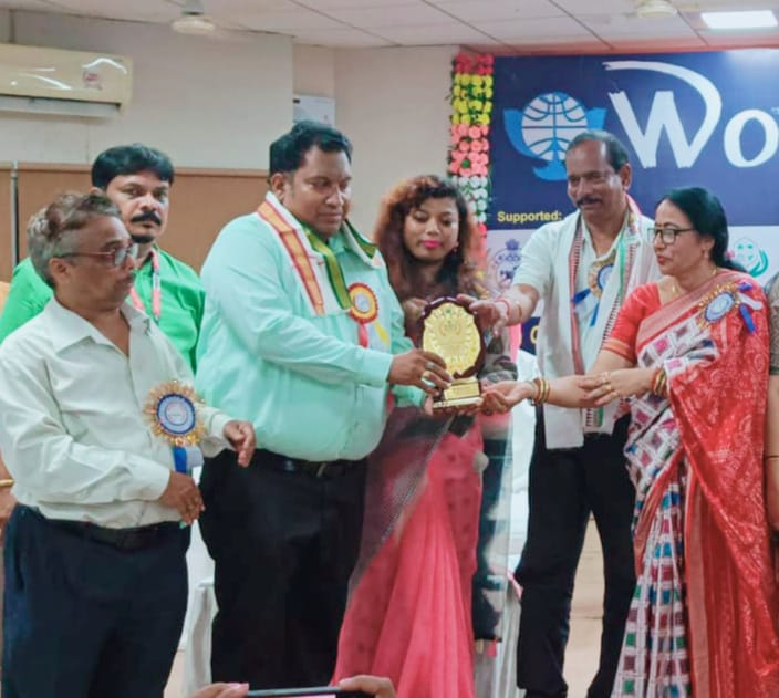 Manjit Kumar Hota, Honored as "Best Personality of the Year 2023" in ...